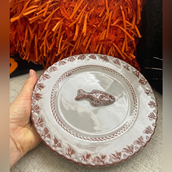 Handmade | Art | Tic Tic Clay Art Potteryraised Motiff Fish Plates ...